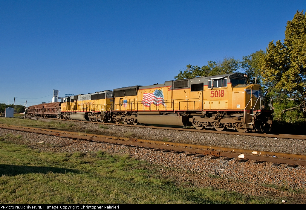 UP 5018 Leads UPRR WMLDND-26